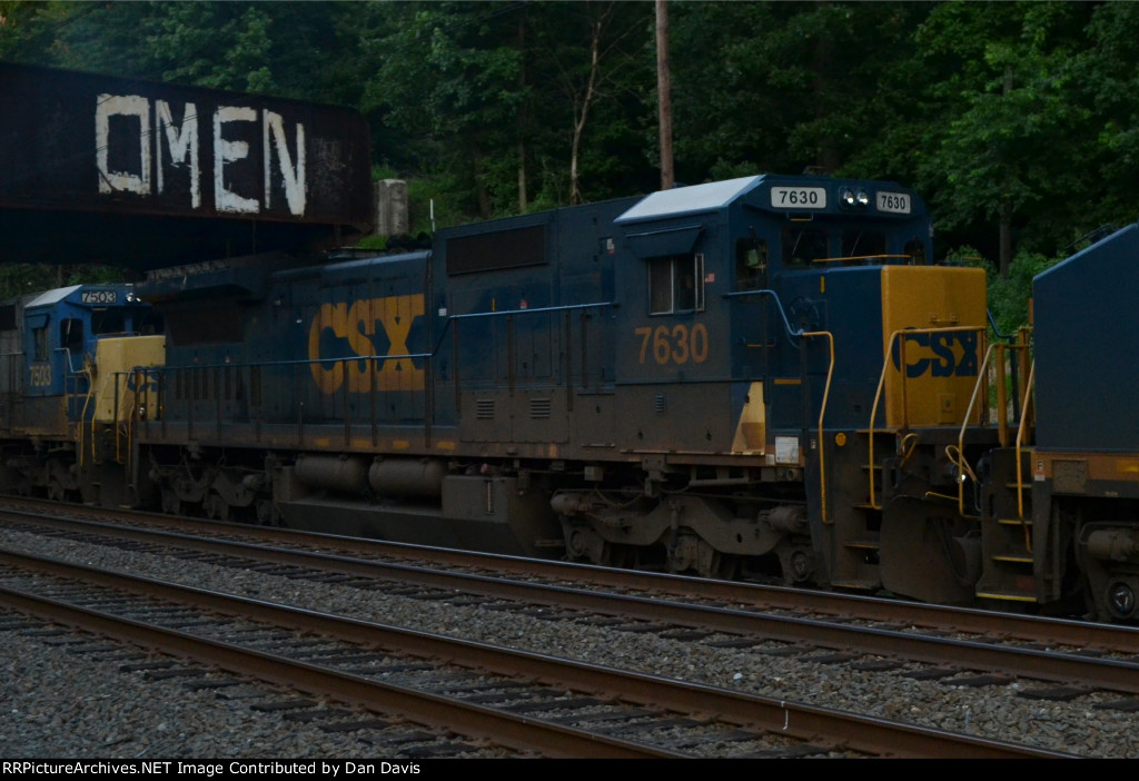 CSX C40-8 7630 third out on Q438-15